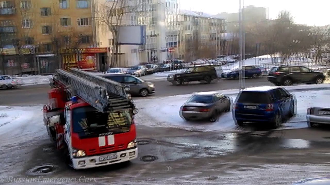 Russian fire department arrives on scene - YouTube