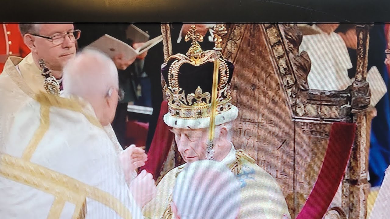 The Coronation in pictures. Images from the Service, Procession and ...