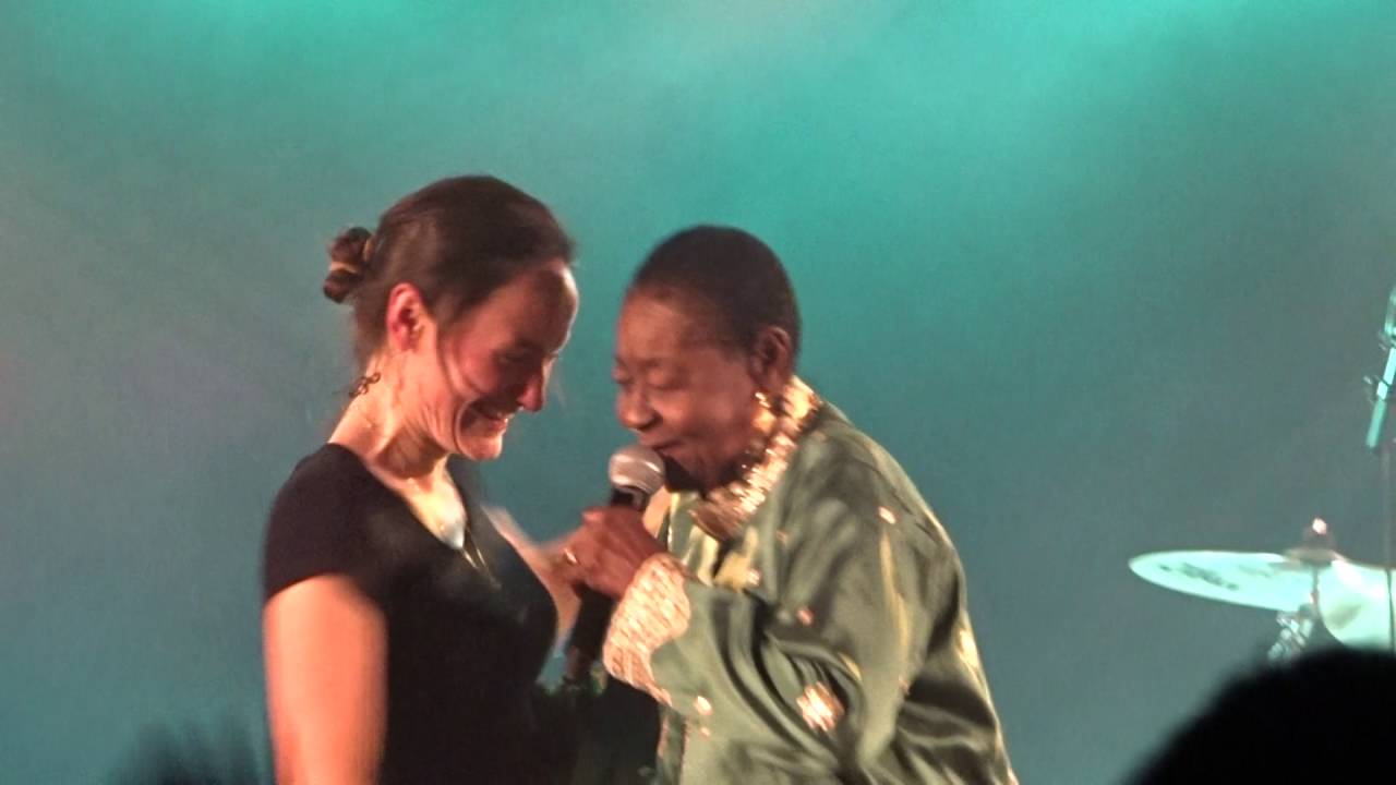 Abatina / Calypso Rose at ASCA Beauvais - YouTube