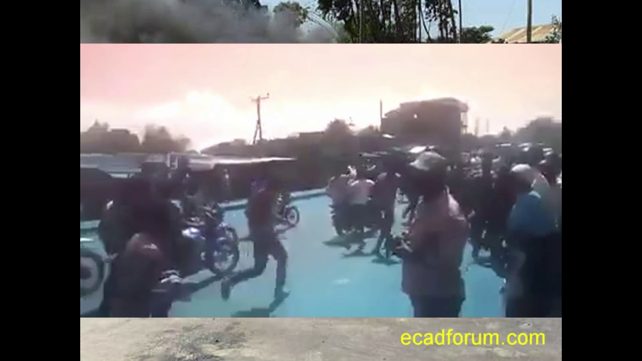 Anti-government protest in Ethiopia’s Oromia region, Ambo City - YouTube