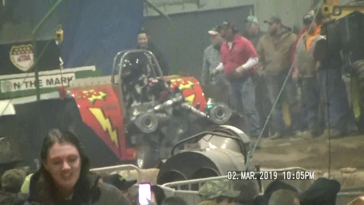 NTPA MINI MOD TRACTORS 2019 ANGRY FARMER INDDOR PULL EATON, OHIO - YouTube