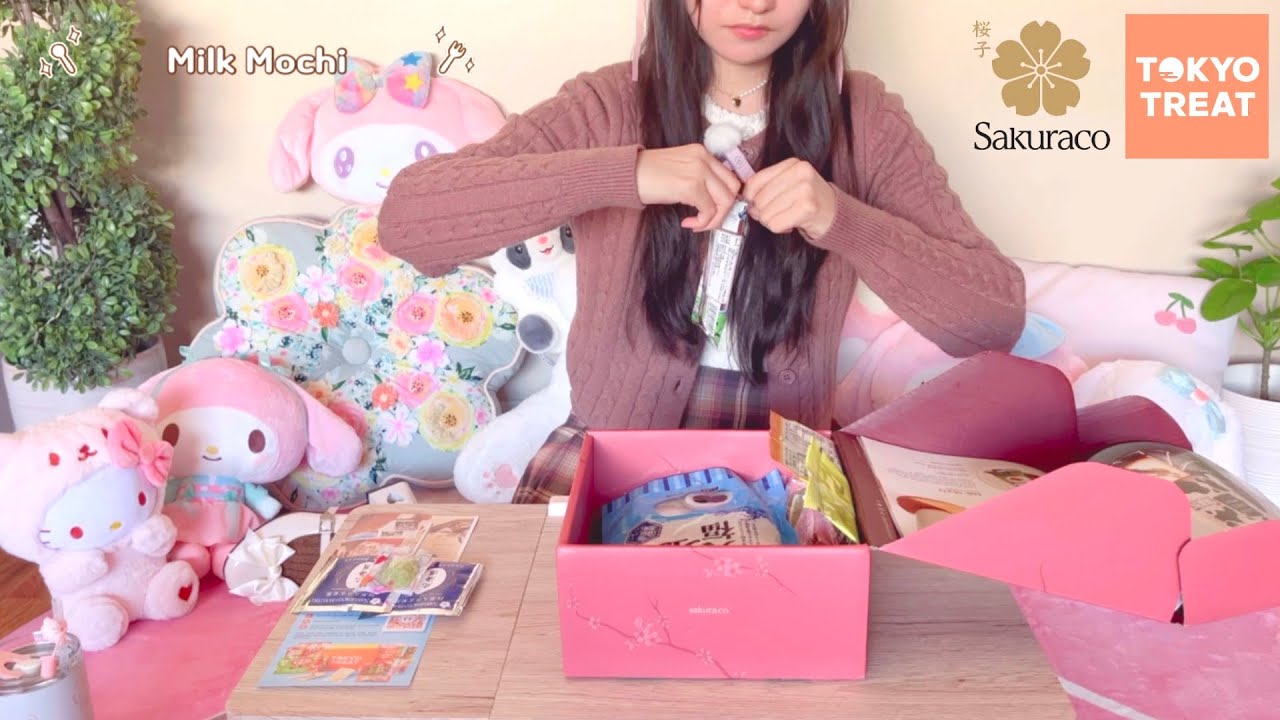 🌸ASMR Christmas Japanese snacks w/ Sanrio friends🌸 crunchy + crispy ...