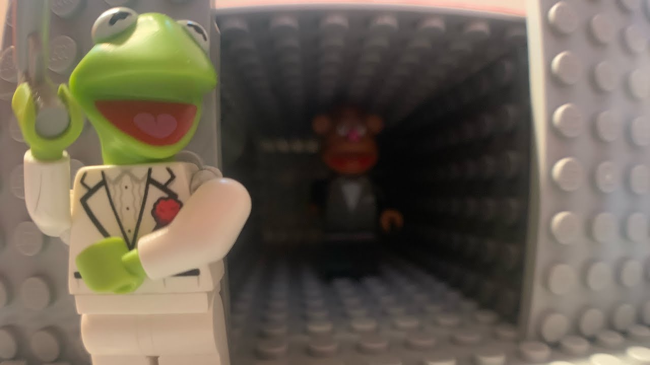 Agent Kermit, silent assassin - YouTube