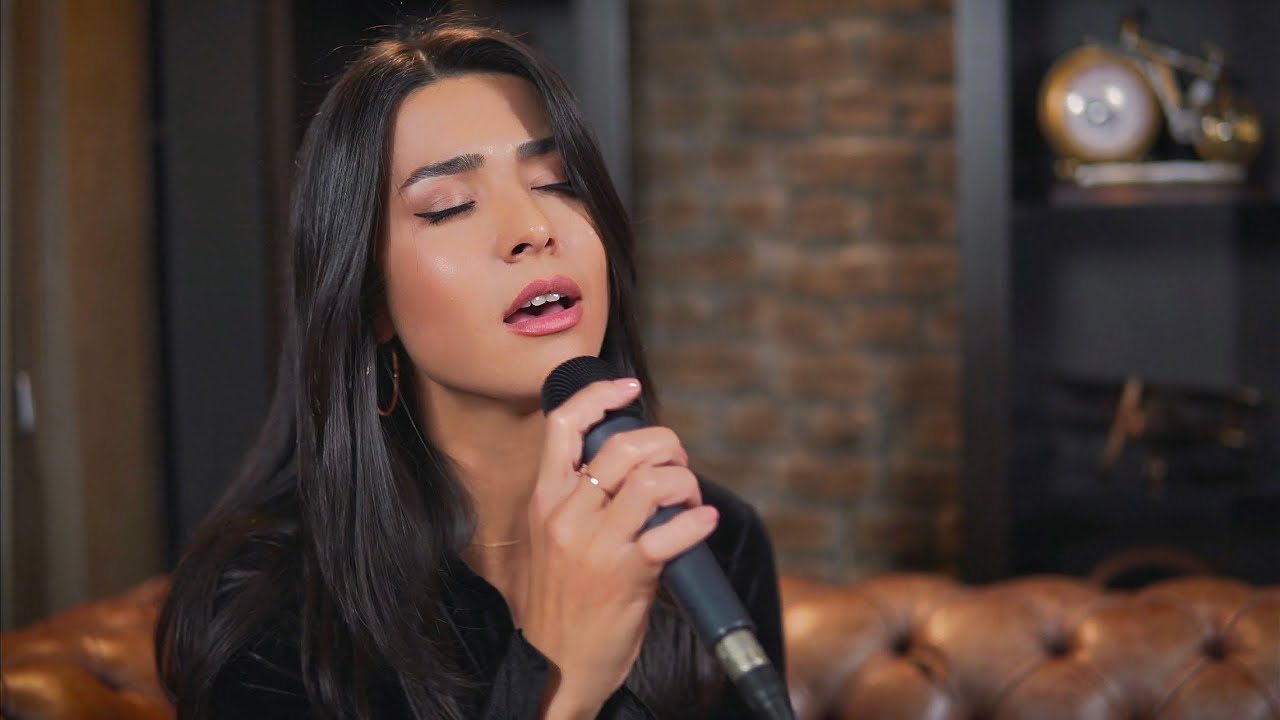 Ayrılık Cover (Live Session) - Burçin - YouTube