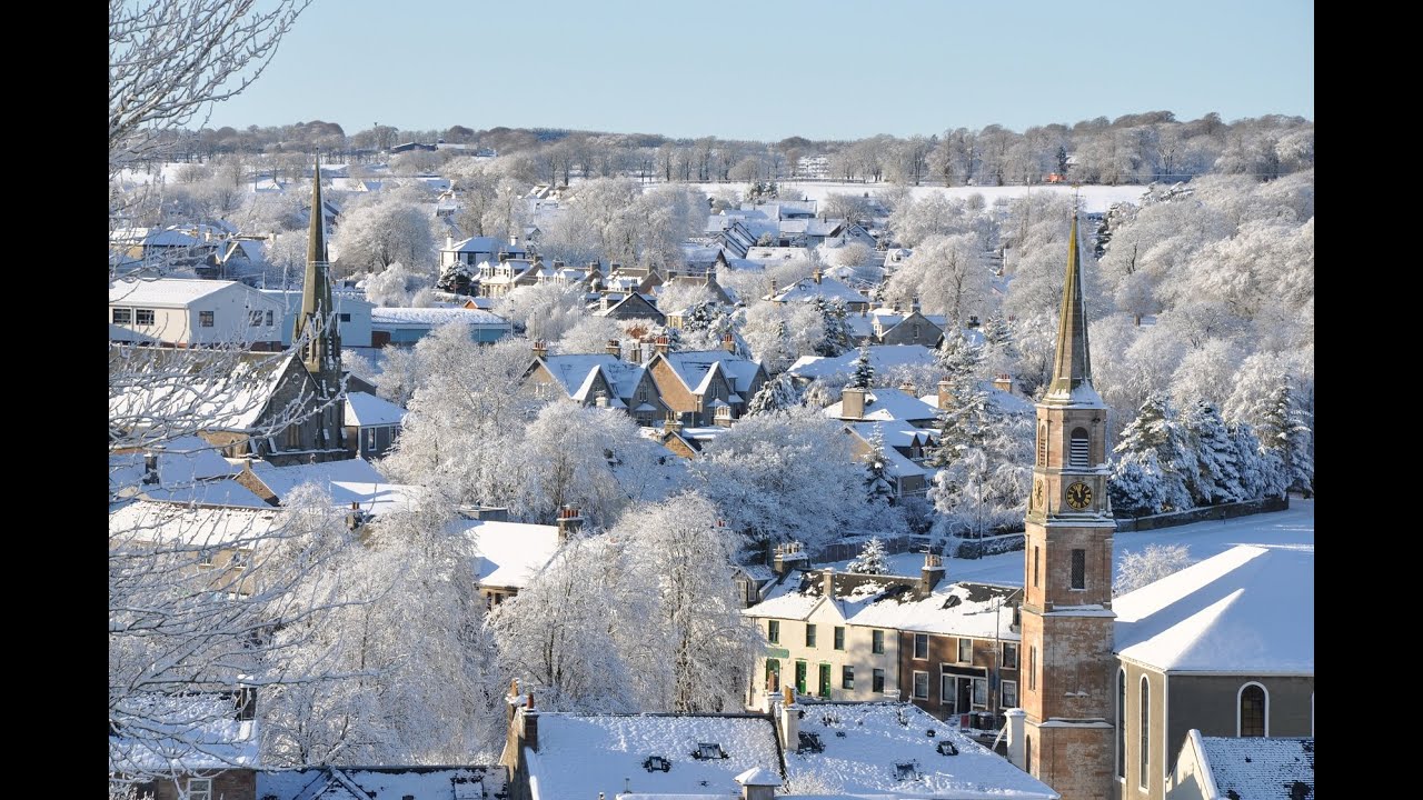 Beautiful Strathaven In The Snow - YouTube