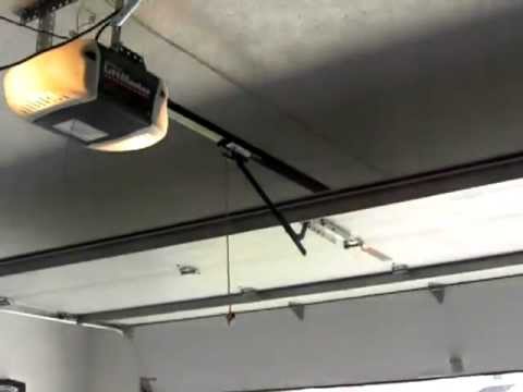 Lift Master 3280 1/2 HP ... 01 of 11 ... whisper quiet rattling trolley ...