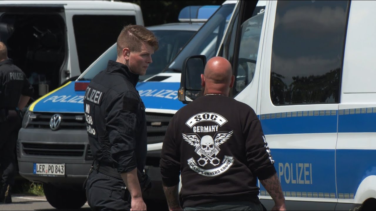 ÜBER 1000 ROCKER VOM "MC GREMIUM" TREFFEN SICH FÜR 'WORLD RUN' IN ...