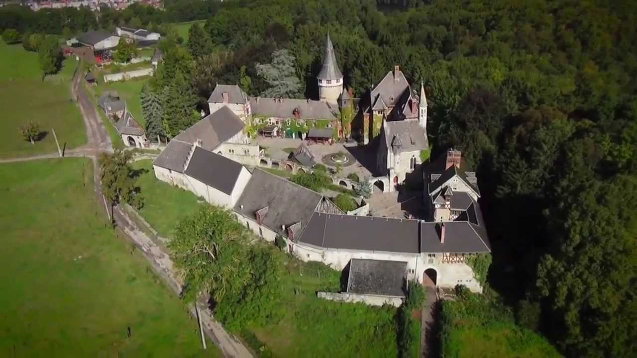 Die Emma-Burg in Belgien - aus der Luft! - YouTube