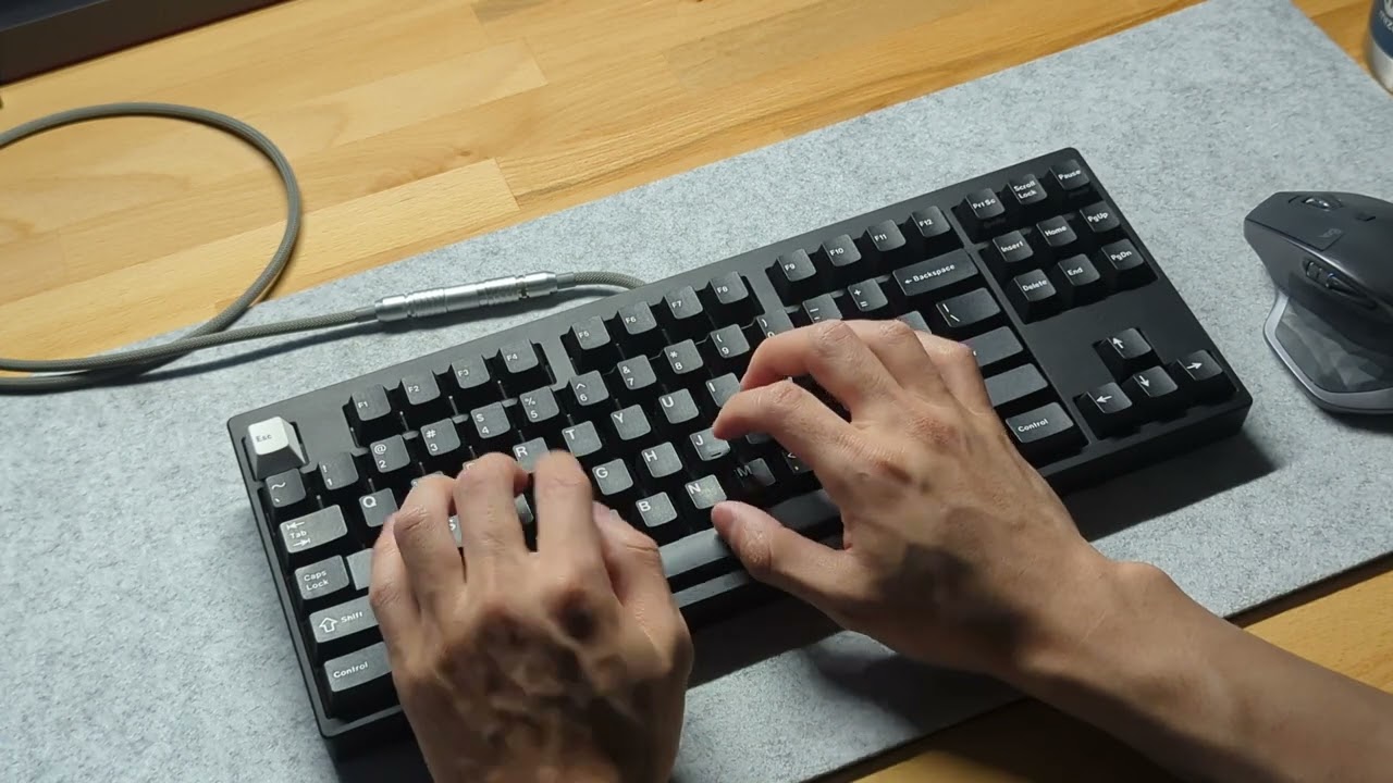 Keycult No . 1 Rev . 2 TKL with Lubed Broken in MX Blacks on Alu Plate ...