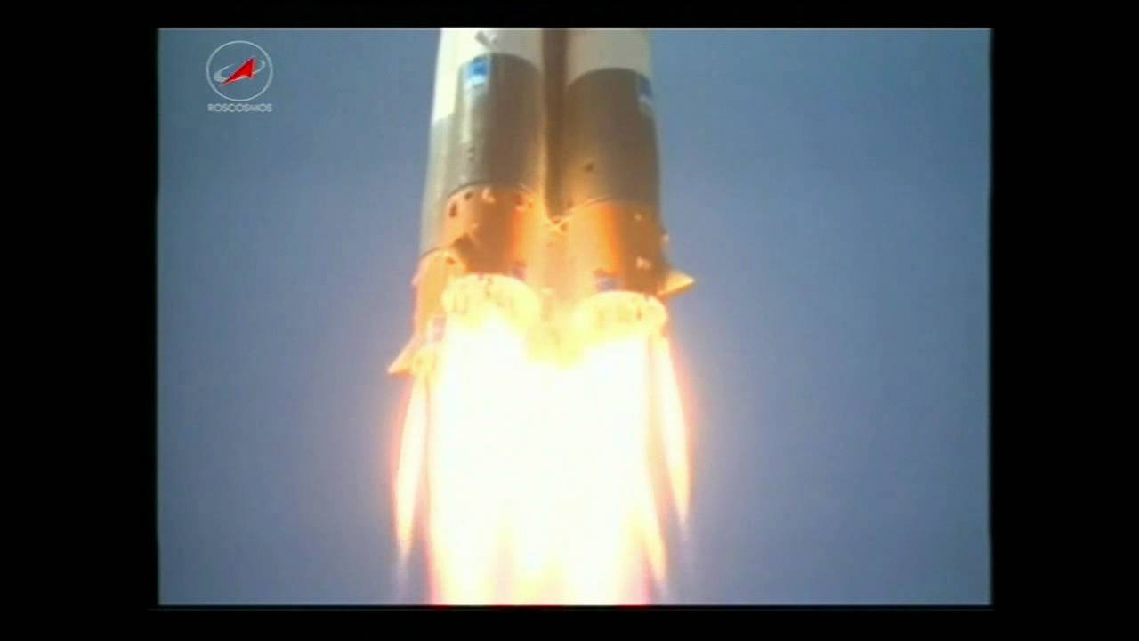 Russian Rocket Sends Animals to Space - YouTube