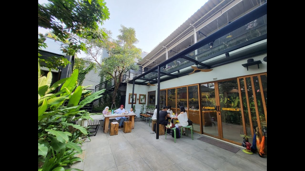 Cafe Adem Dan Asri Di Jakarta Selatan | BRUNO Cafe in the park | Cafe ...