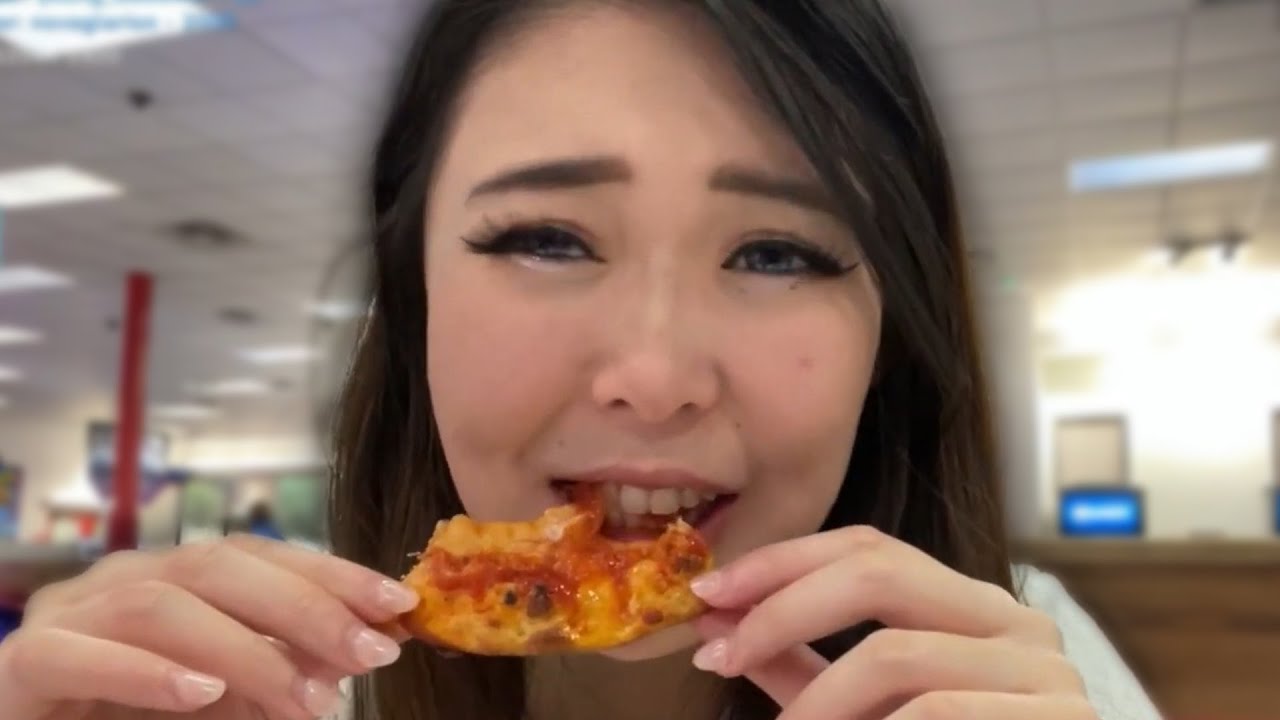 I Went To Chuck E Cheese Youtube