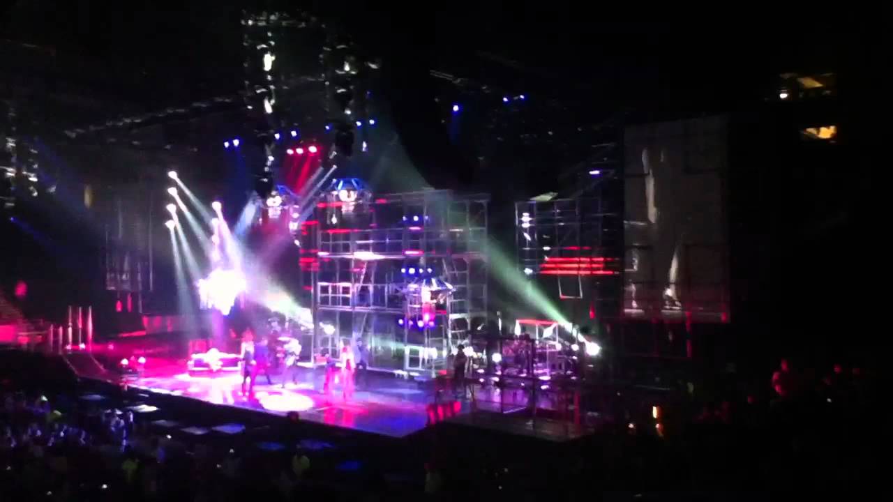 Ricky Martin - I'am - YouTube