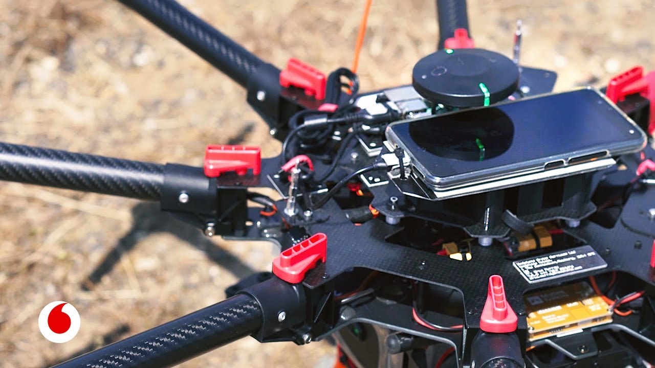 4G e inteligencia artificial para controlar el vuelo de drones - YouTube