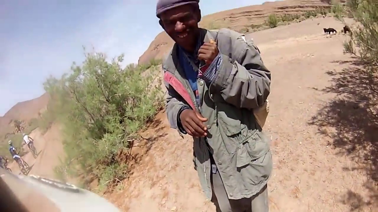 VTT Maroc Cascades de Tizgui en vtt ; Agdz 13-04-2014 - YouTube