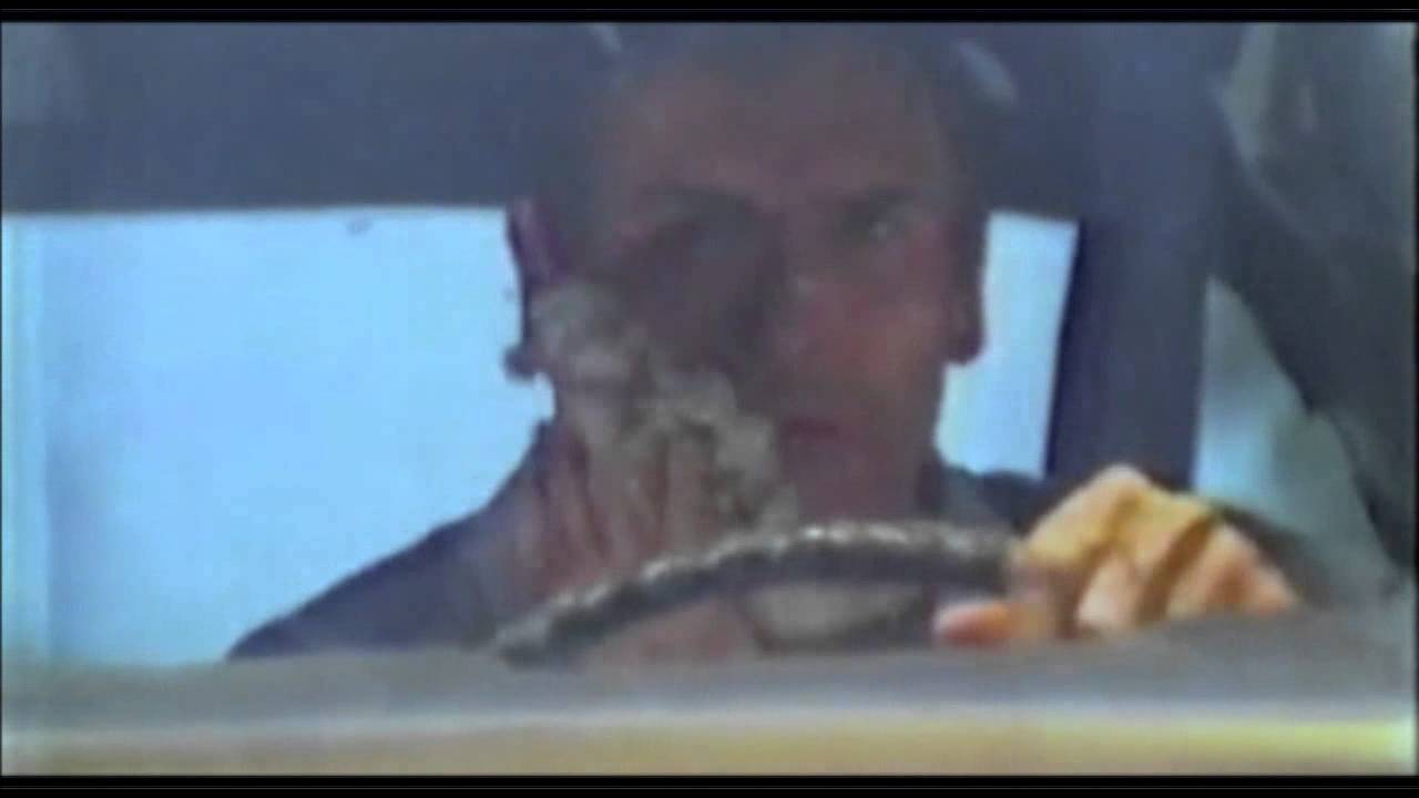 Evil Dead II Deleted Scene ''A Toy In the Cereal Box'' - YouTube