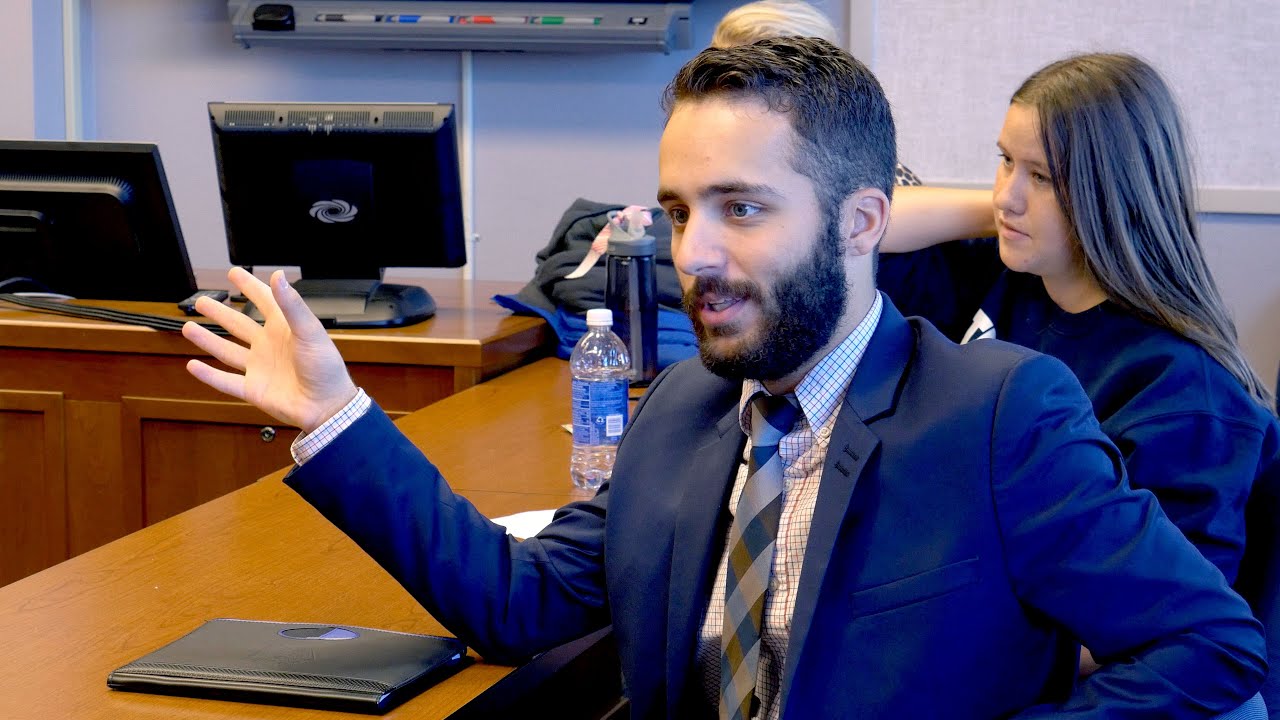 Supreme Court Simulation in Free Expression Class - YouTube