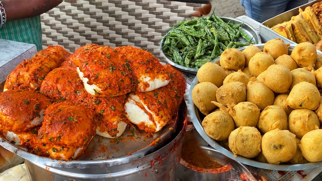 Mumbai's Masala Loaded Vada Pav | Spicy & Masaledar Vada Pav of Mumbai ...