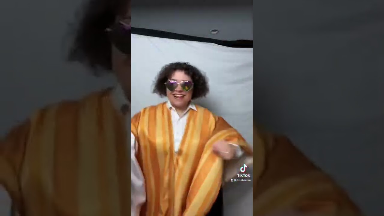 Camilo Dancing Youtube Music