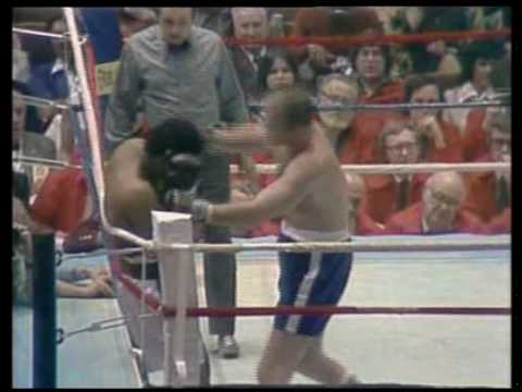 Muhammad ali vs chuck wepner rounds 1 and 2 - YouTube
