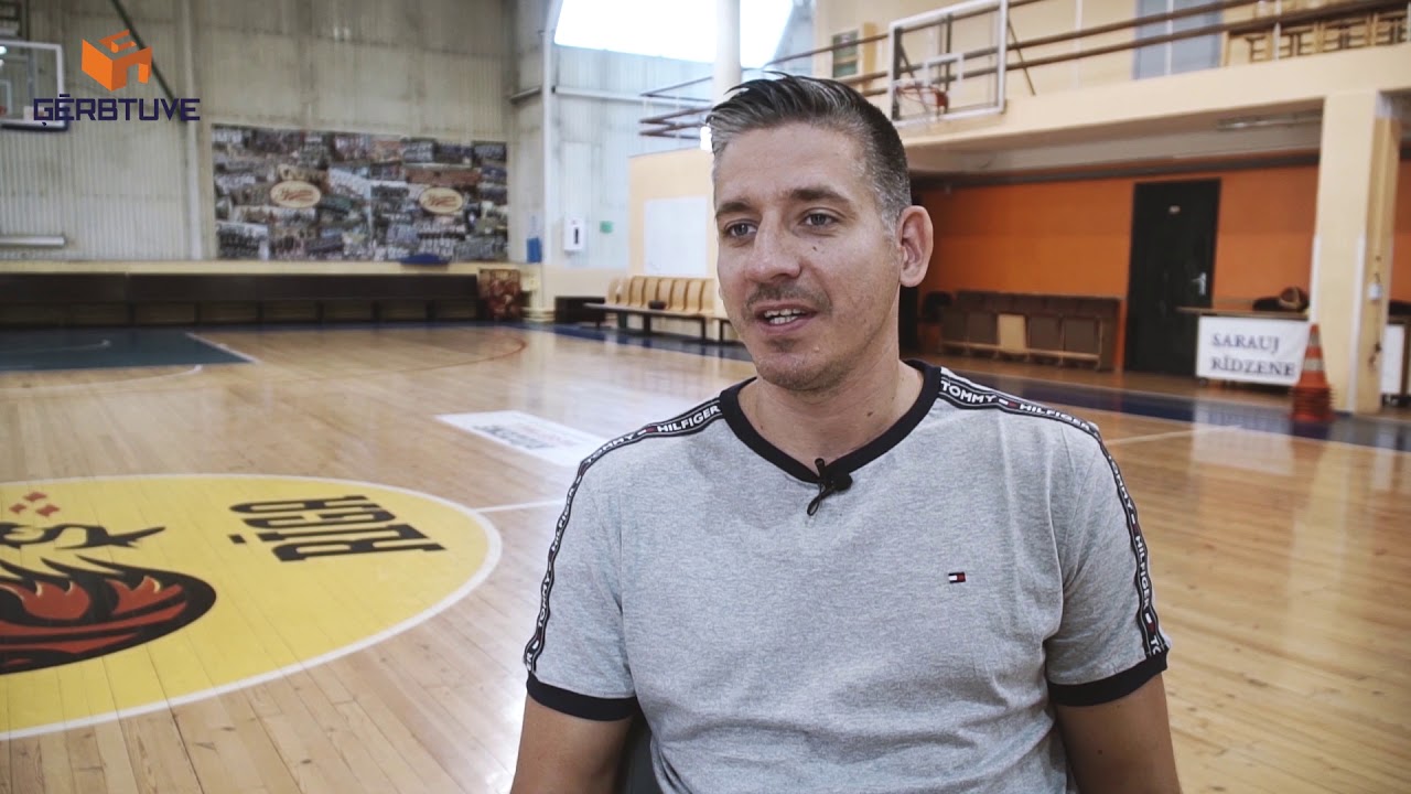 Kristaps Valters ir atgriezies. Lai strādātu - YouTube