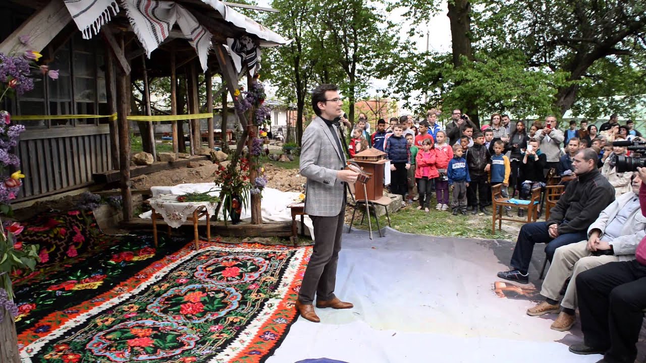 Alexandru Tomescu, prezent la casa George Enescu din Mihaileni - YouTube