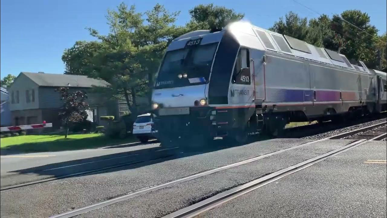 NJ Transit ALP-45DP #4513 NJCL Train 3236 MP20 Oceanport NJ - YouTube