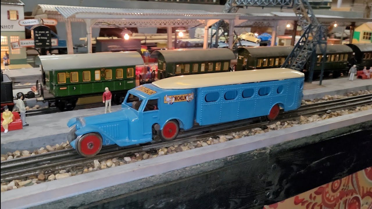 LR Louis Roussy Micheline 0 scale electric train - YouTube