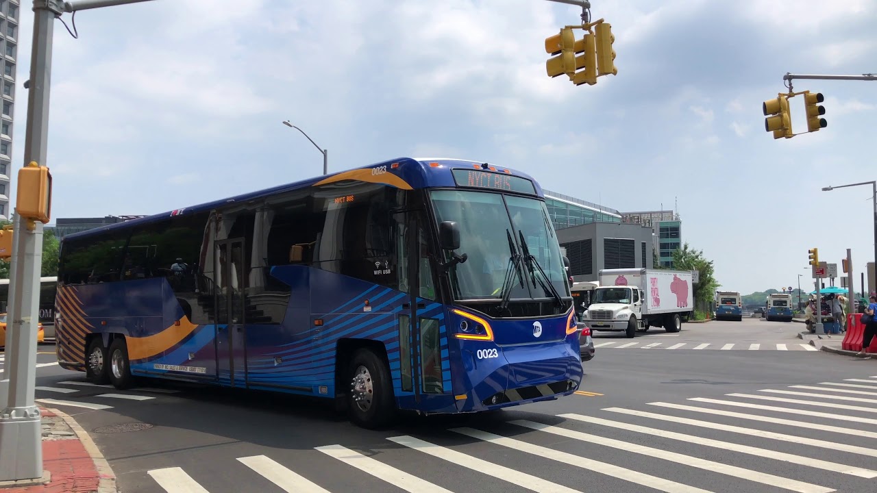 NYCT Bus | MCI D45 CRT LE Demo Bus @ Whitehall & State Sts - YouTube