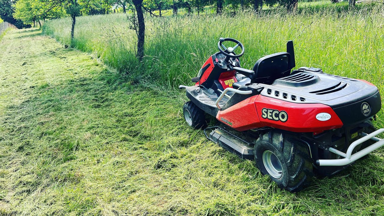 Seco Goliath 4x4 - Mowing grass / Grass mower / Mowing monster ...