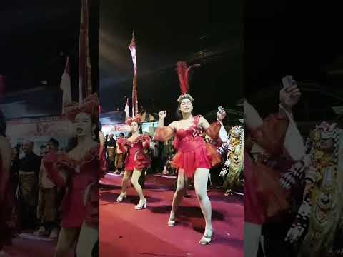 KARNAVAL WONOKERTO  2025 - WARIA CANTIK #viral #karnaval #soundhoreg #karnavalwonokertobantur #dance