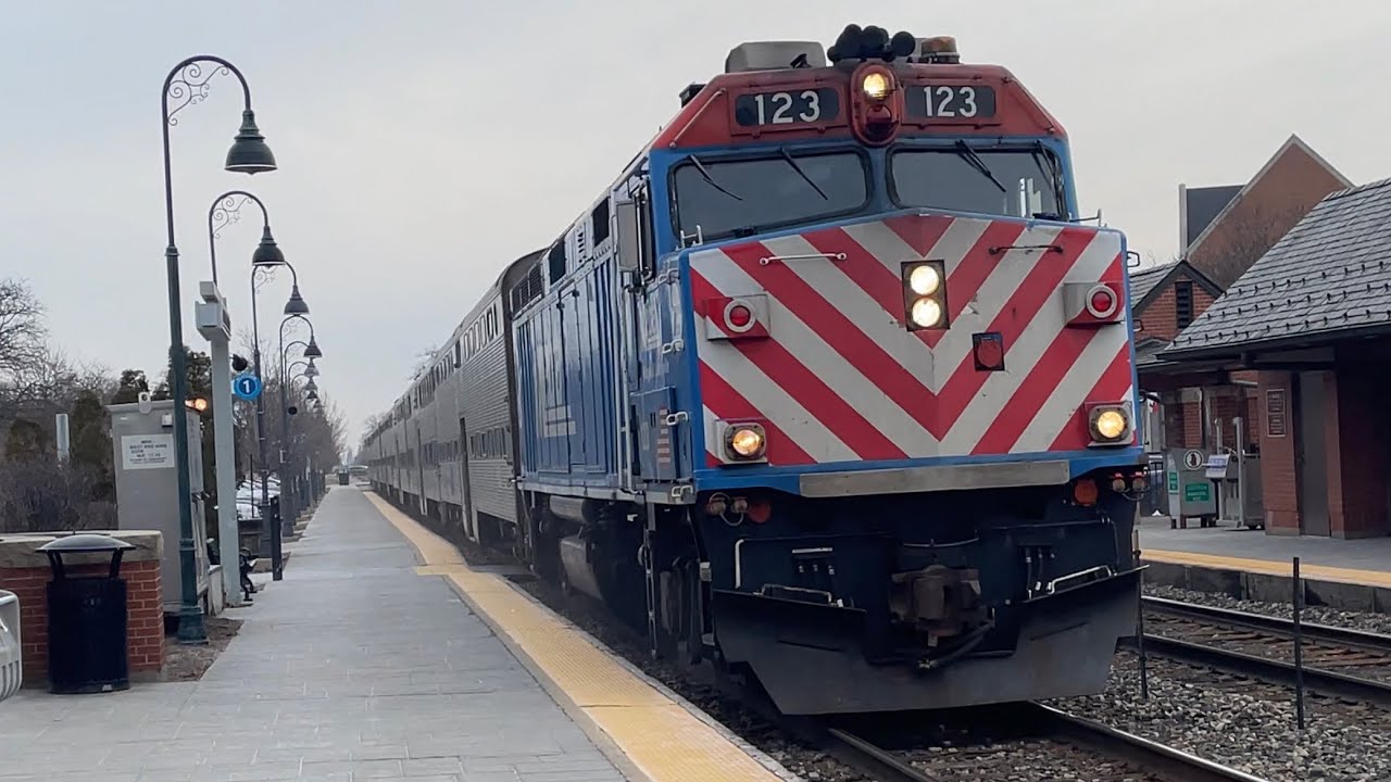 Metra Railfanning Day 124 - YouTube