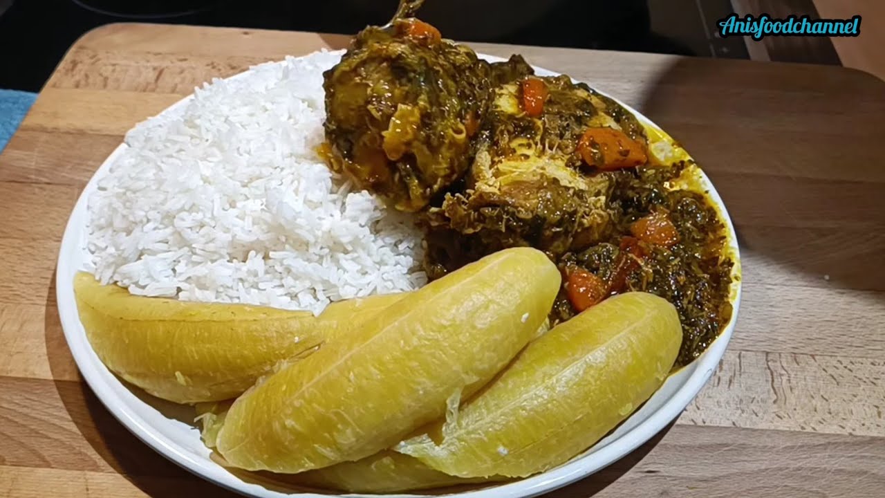 Preparing Kontomire Stew With Plantain & Rice| Spinach Stew | Palava ...