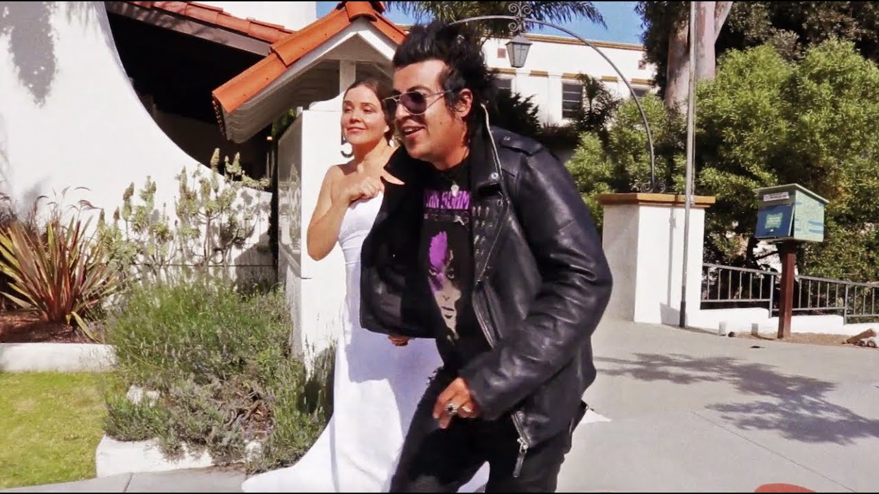 Falling Doves - Be My Lover OFFICIAL MUSIC VIDEO - YouTube