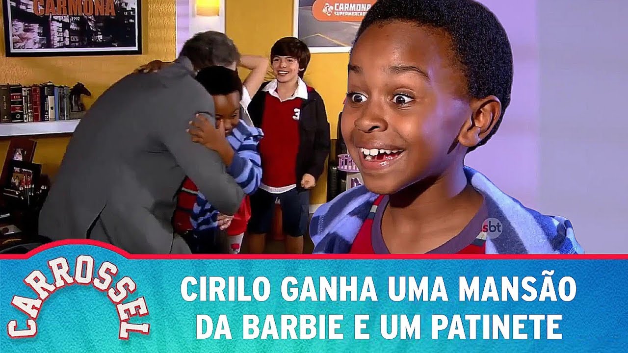 Cirilo ganha uma mansão da Barbie e um patinete | Carrossel - YouTube