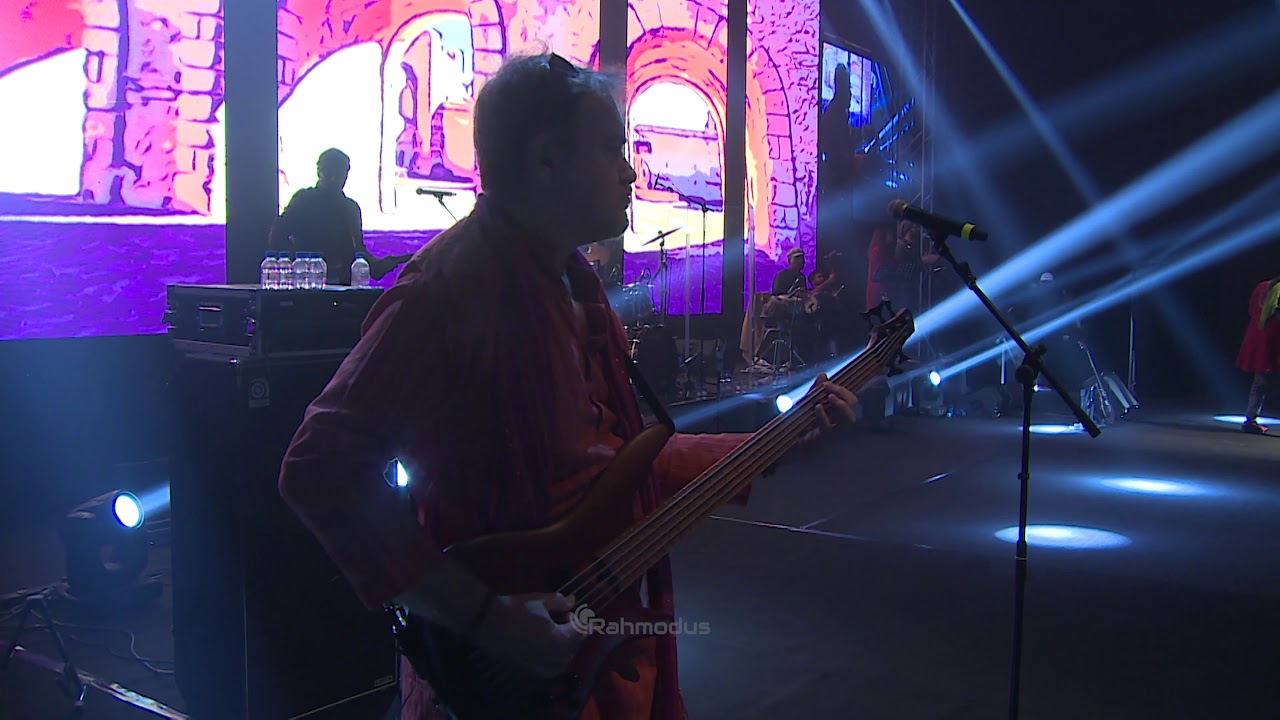 Junoon - Live in Doha 2020 - Bulleya - YouTube