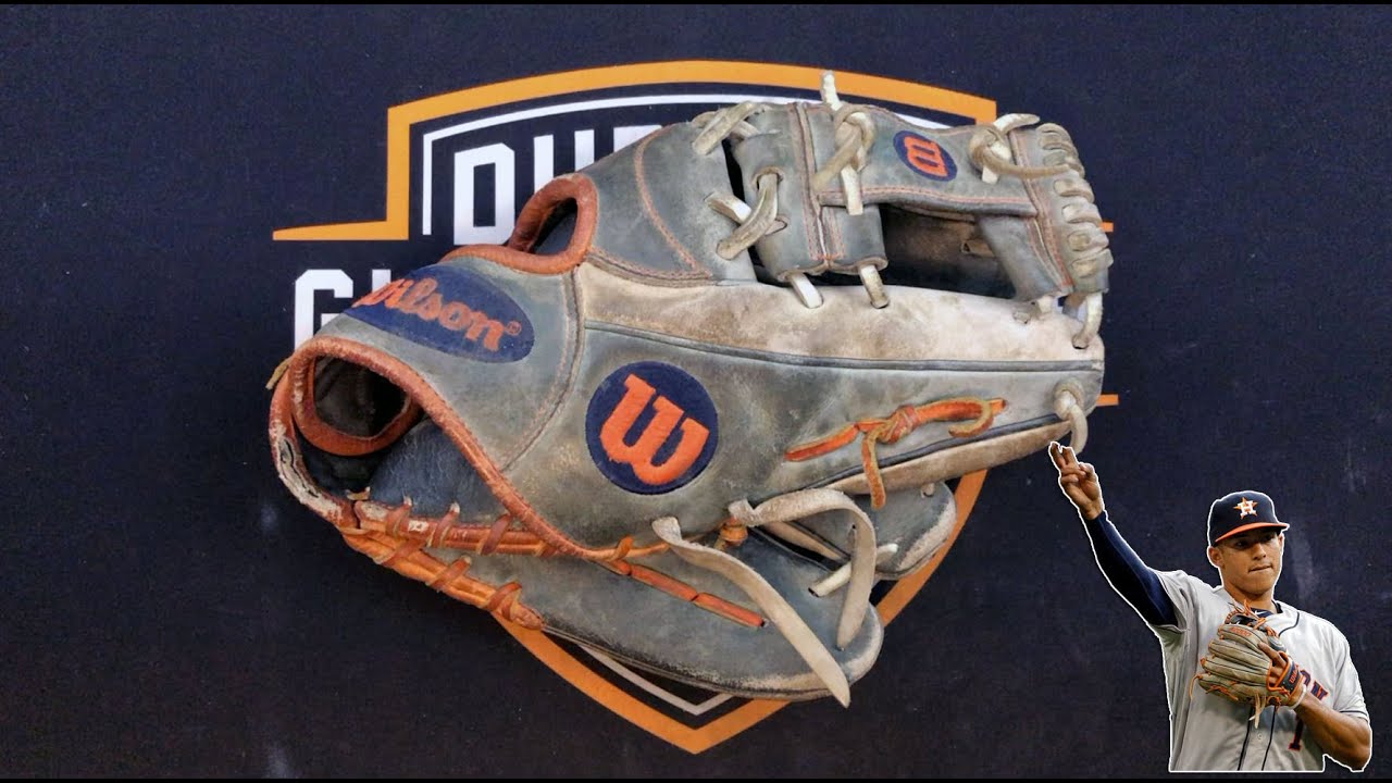 Wilson A2000 1787 Relacing (Carlos Correa) - YouTube