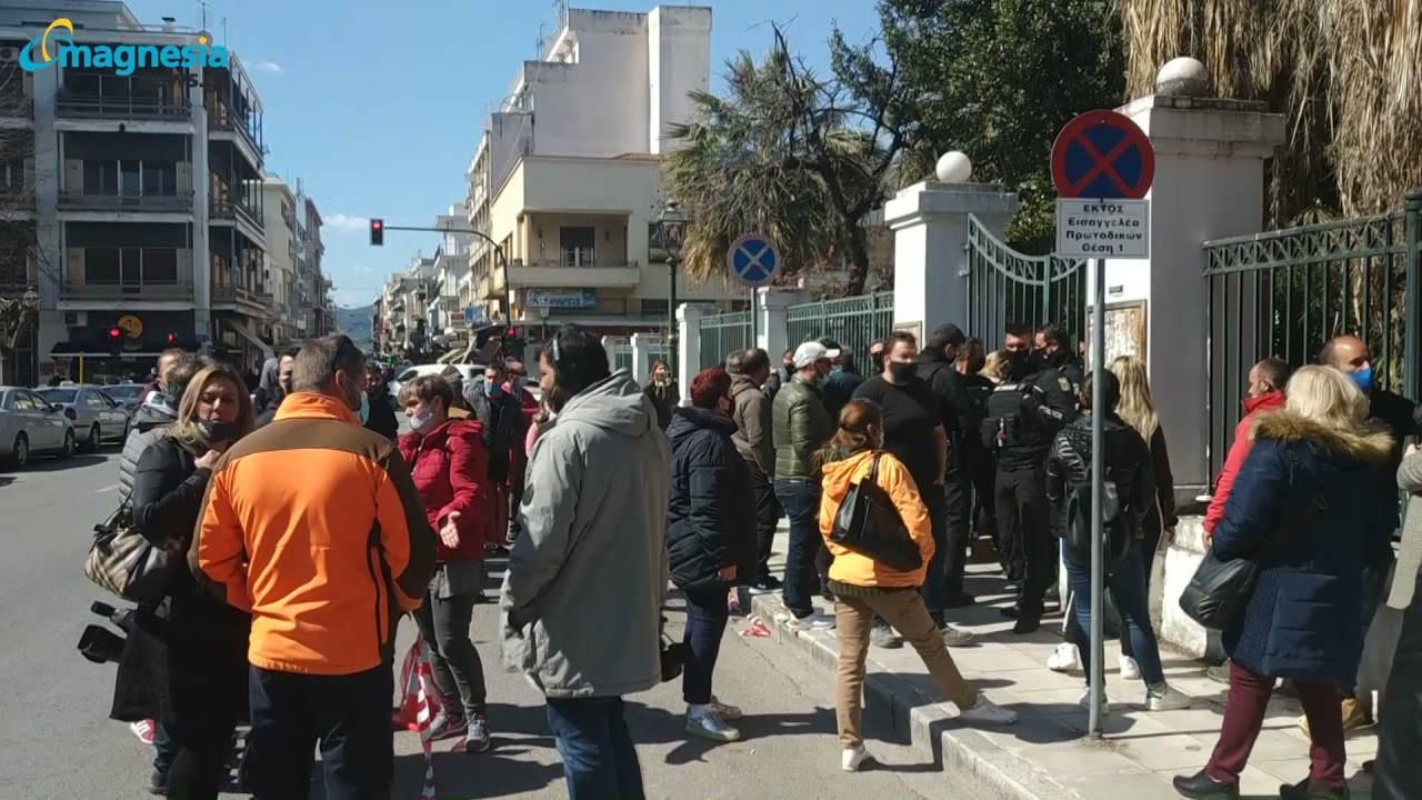 Στον ανακριτή ο κατηγορούμενος για το διπλό φονικό στη Μακρινίτσα - YouTube