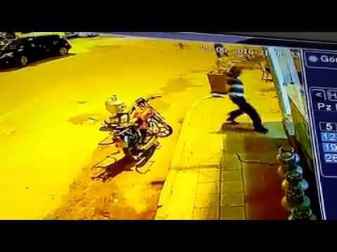 Kapıyı Açık Sanan Dayı - GÜNLÜK DOZ