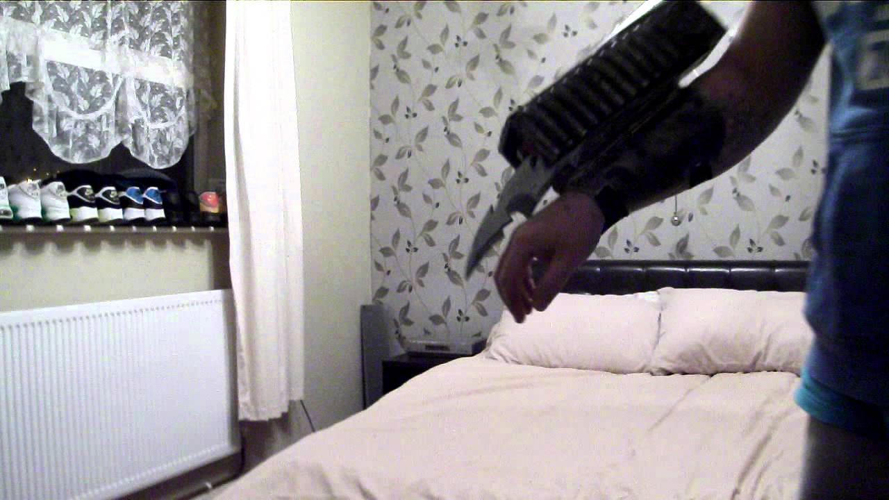 predator arm gauntlets blades made for less than £10 avp - YouTube