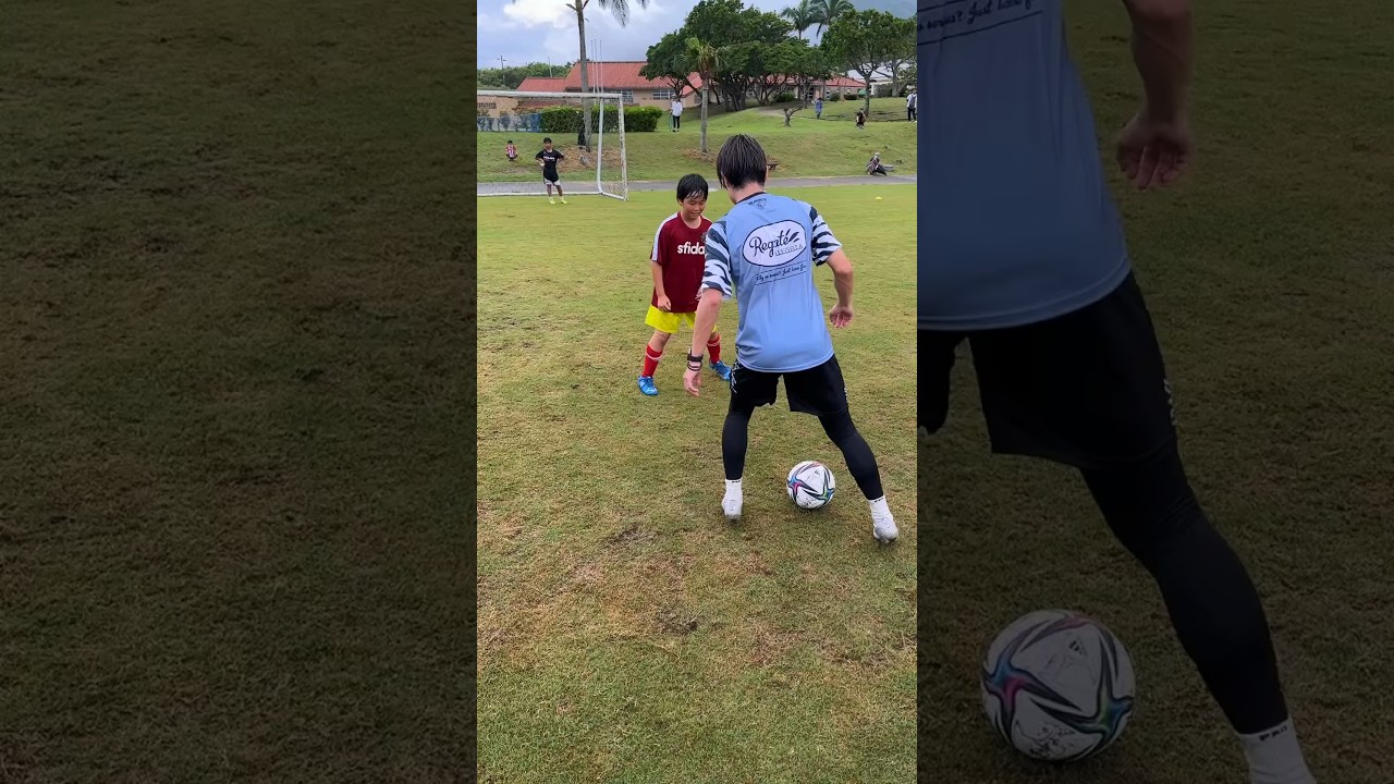 1v1🔥at REGATE DRIBBLE CLINIC part1 #football #soccer - YouTube