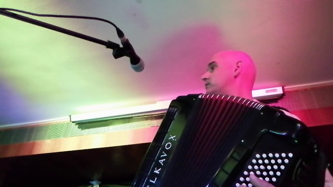 Paulo Cardeta - Crioula de São Bento - YouTube