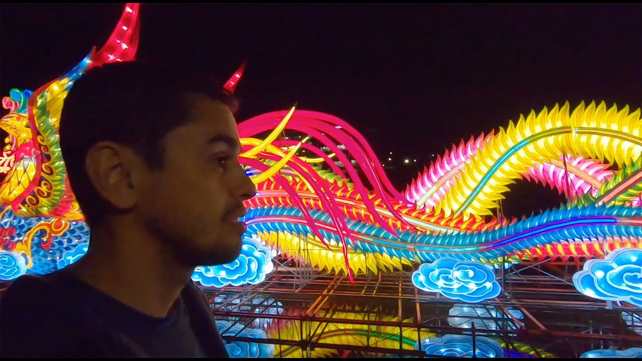 MOST AMAZING CHINESE LANTERN SHOW!!! - YouTube