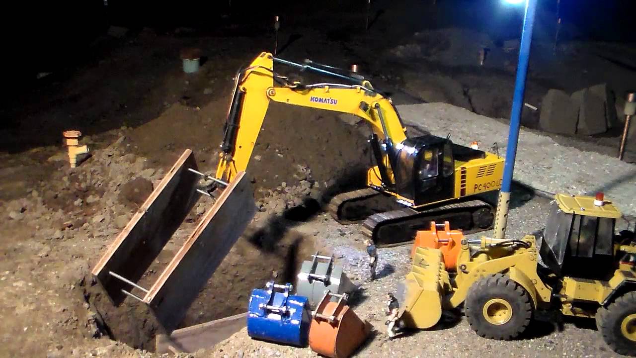 setting the trench boxes - YouTube
