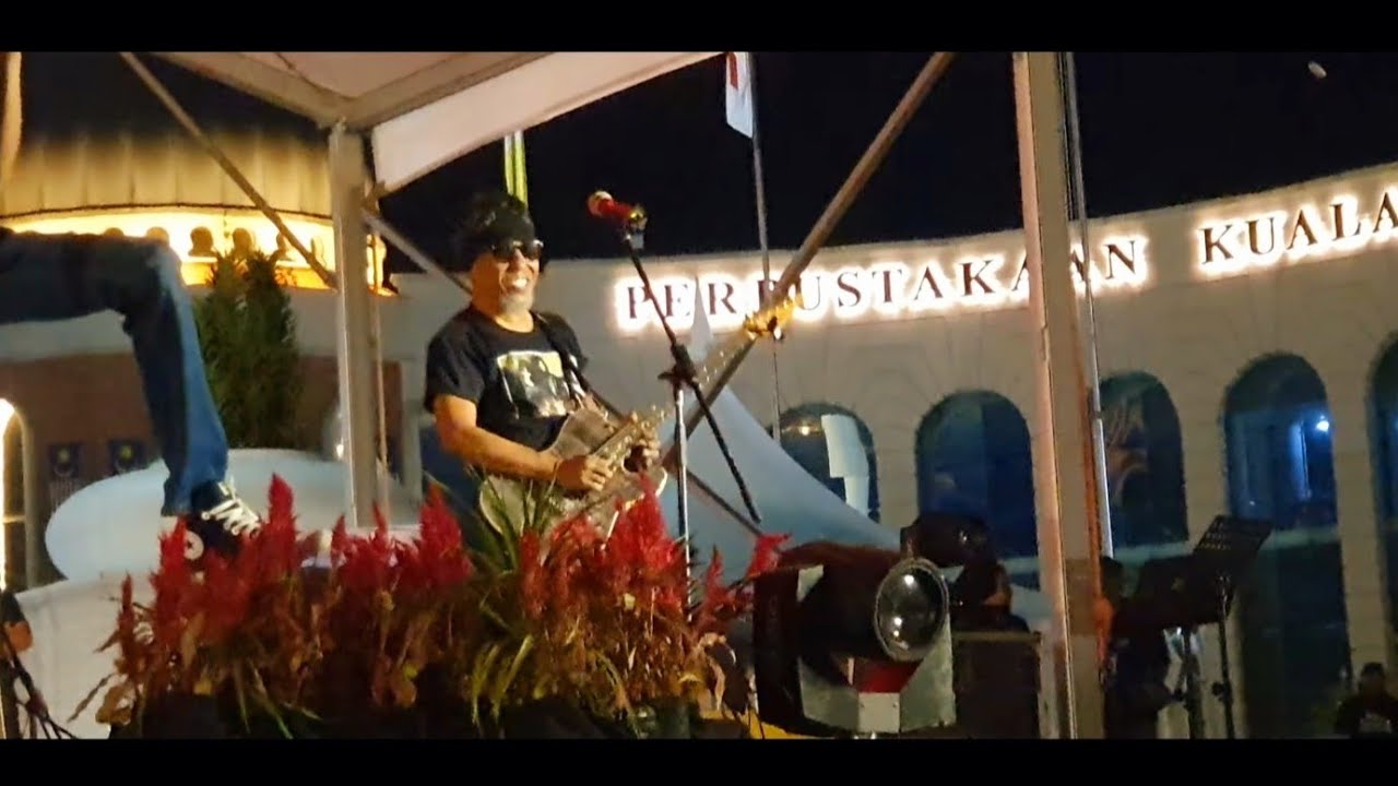 Lagu Cendrawasih - KRIS Live di KL STREET JAM DATARAN MERDEKA - YouTube