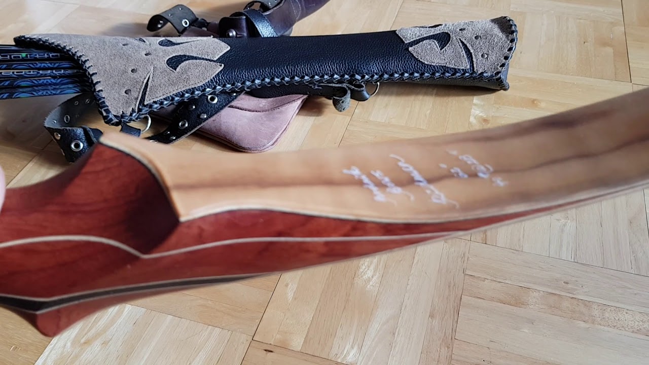Traditional recurve bow "Bearpaw Redman" 41,5# at 28" - YouTube