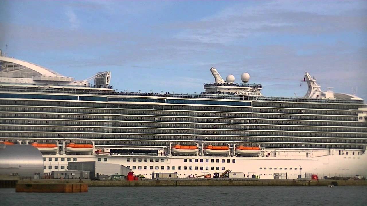 Royal Princess Maiden Voyage sail away Southampton with Queen Elizabeth ...