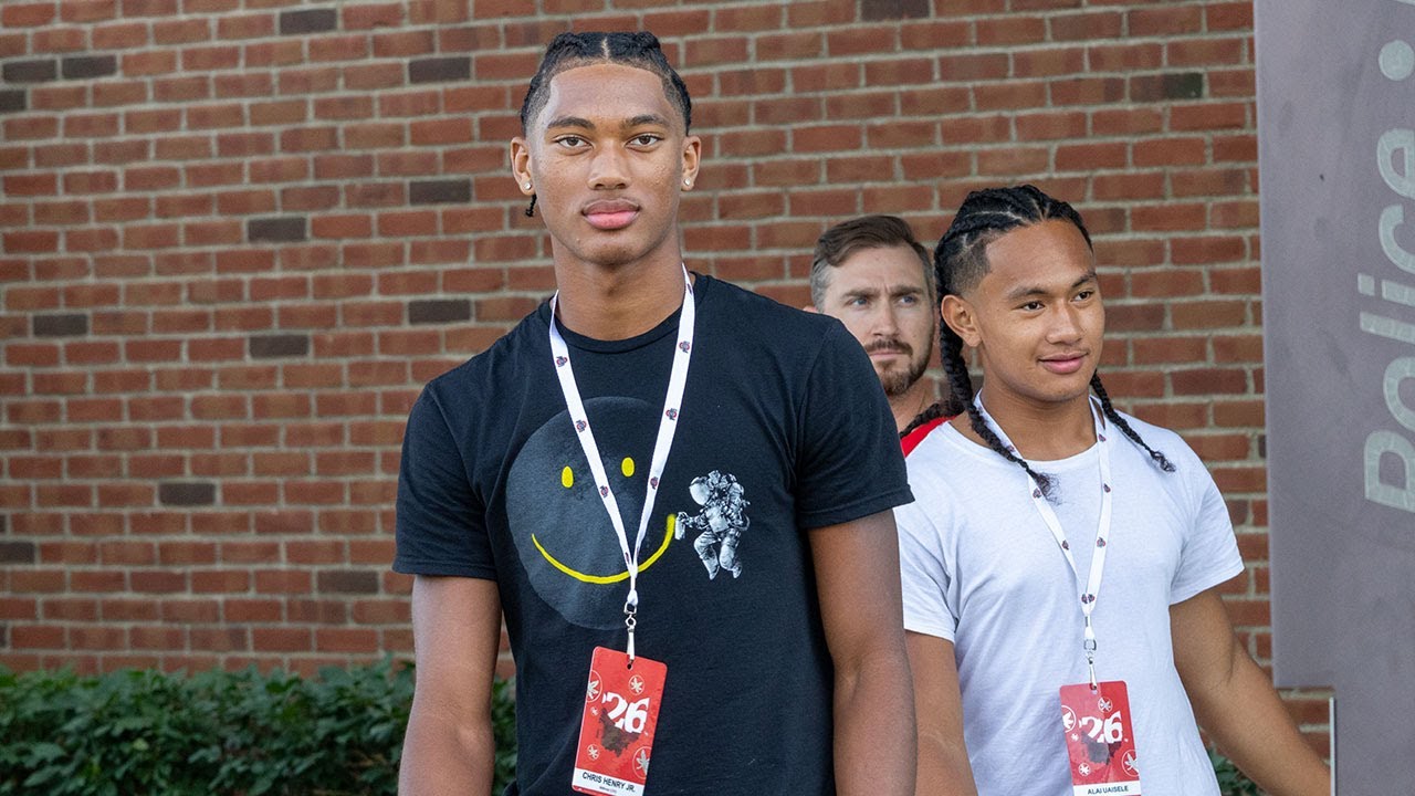 Chris Henry surprises everyone with a quick Buckeyes commit - YouTube