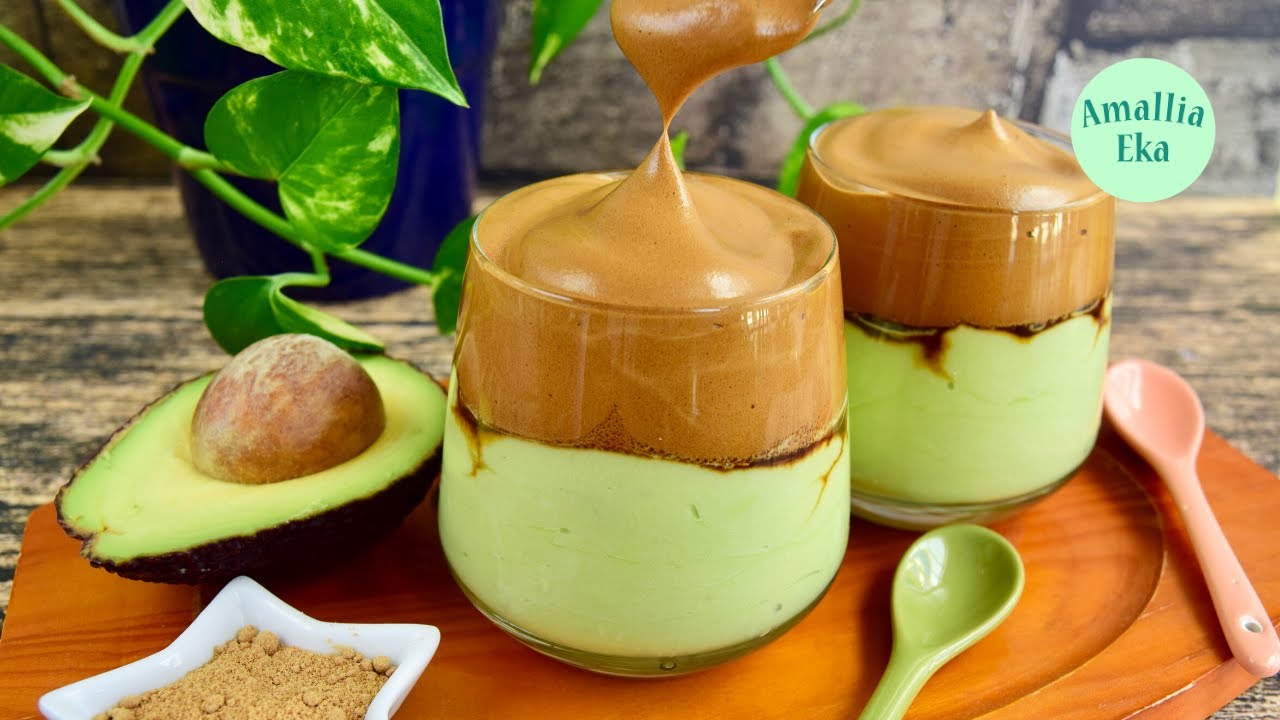 Dalgona Coffee with Avocado Smoothie | Vegan | Amallia Eka - YouTube