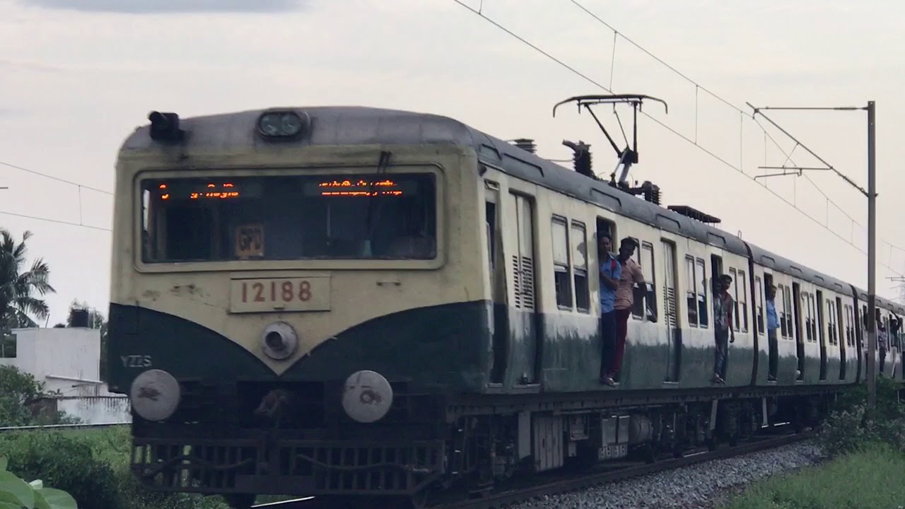 Chennai Local Train || Chennai Central to Gummudipoondi || Madras Metro ...